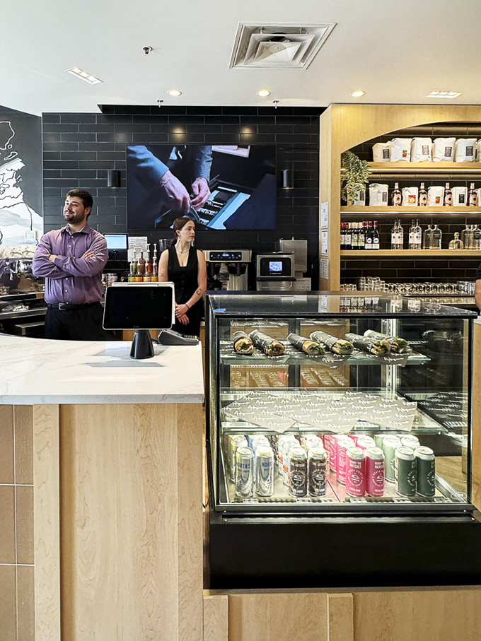 Artigiano Roundhouse: Café by Day - Aperitivo Bar by Night