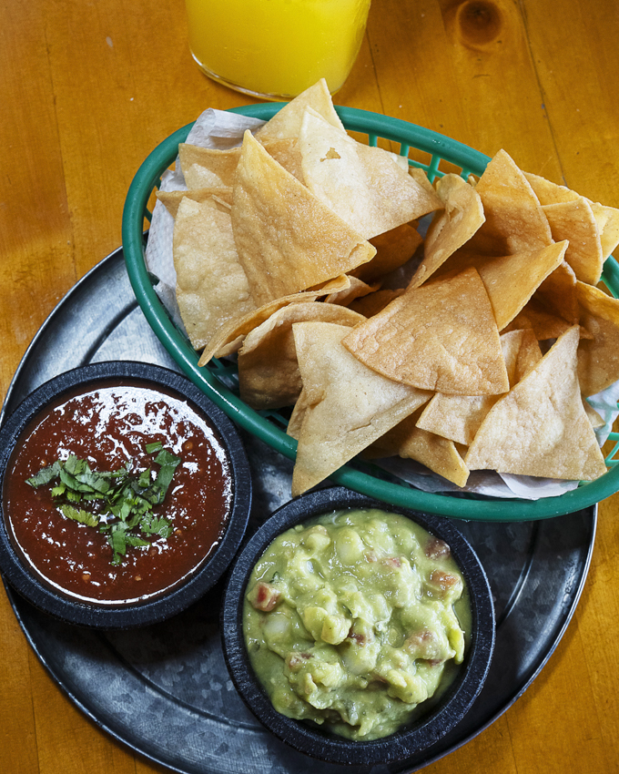 Los Cuervos Taqueria & Cantina: Casual Mexican Spot in Fraserhood