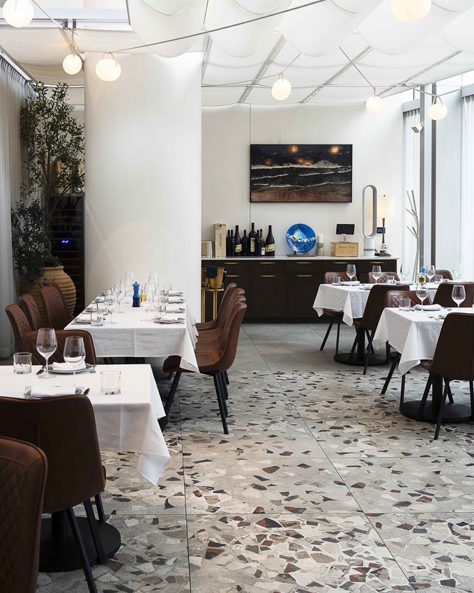 Hydra Estiatorio Delivers a Coastal Greek Escape Downtown