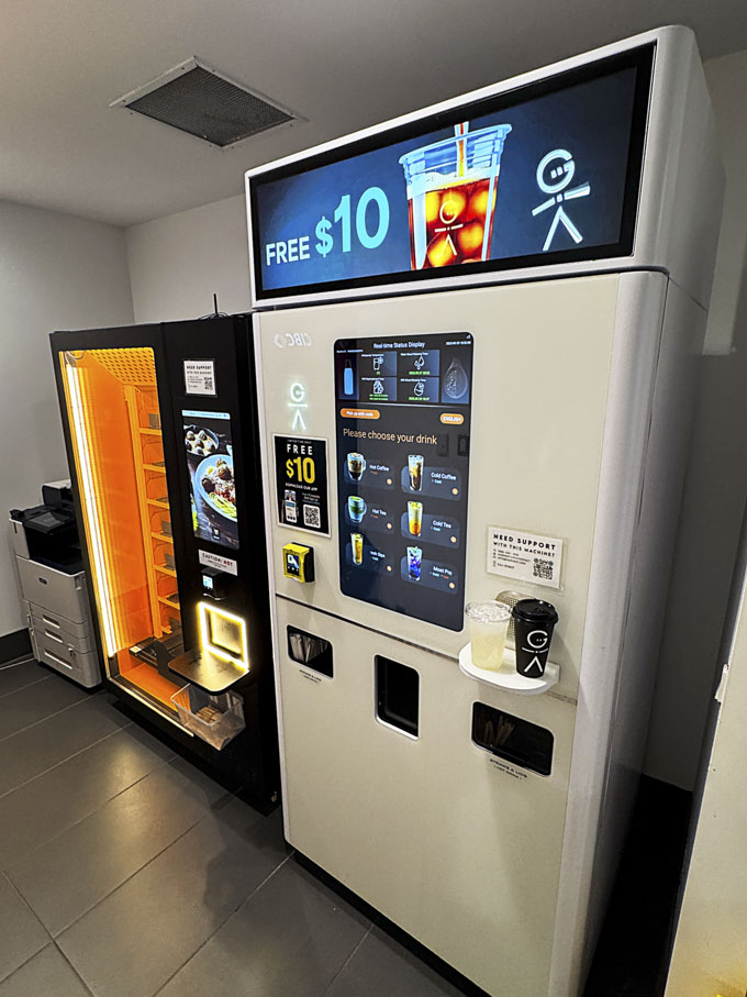 Trying 24/7 Smart Drink and Meal Machines in Metro Vancouver