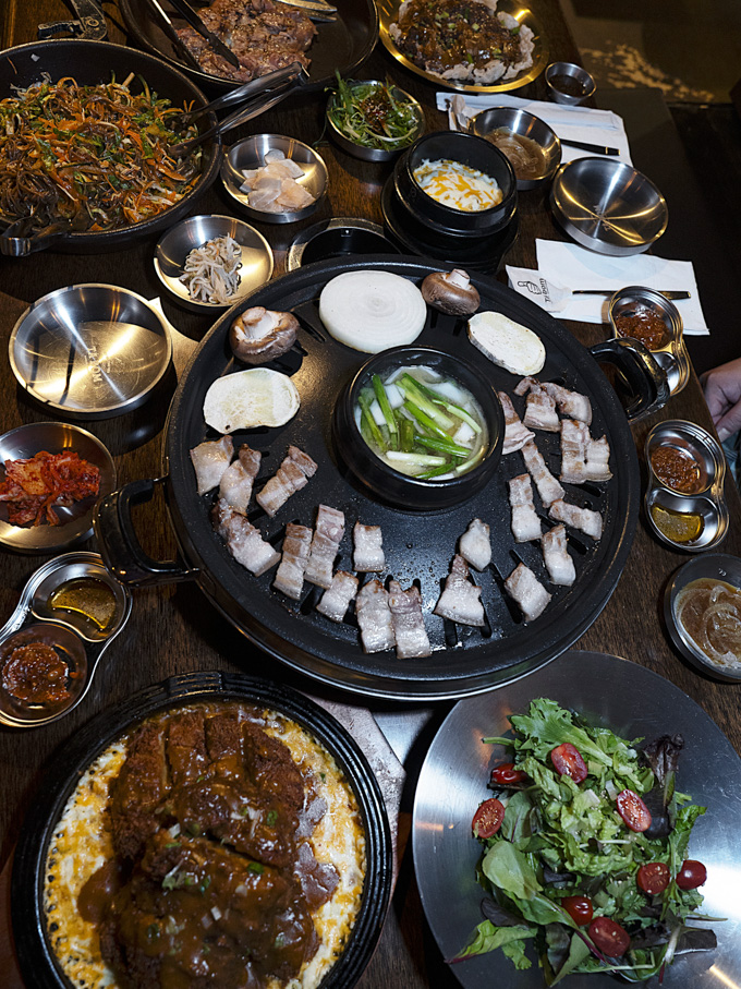 Tå Bom Korean Cuisine Serves Comfort Focused Korean Dishes