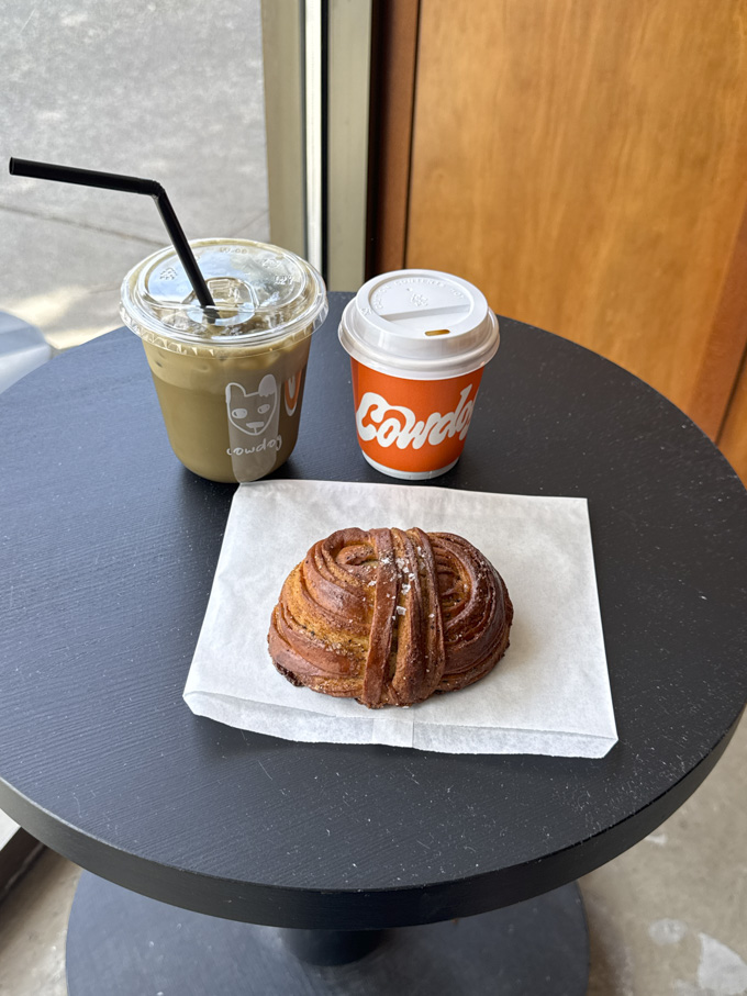 Cowdog Oak Street Vancouver, Living Wage Coffee Shop